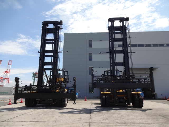 WWB KENKIは、港湾機械、電動機械をとり扱っています。