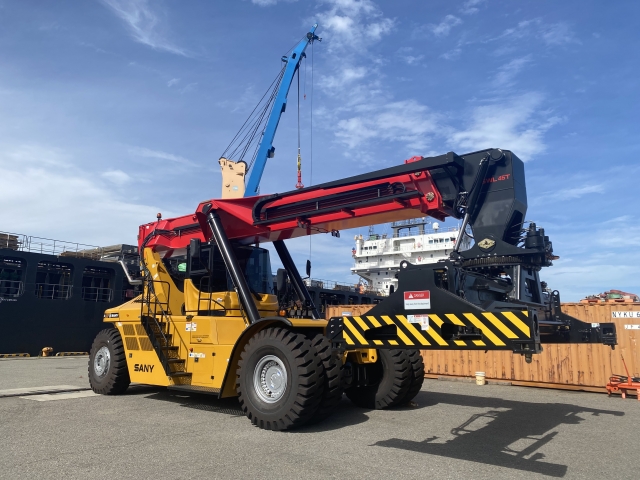 WWB KENKIは、港湾機械、電動機械をとり扱っています。