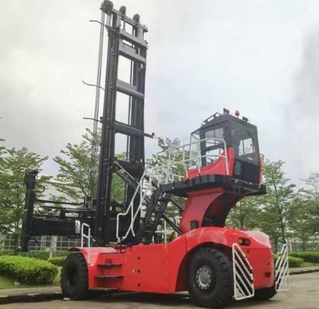 全商品 | WWB KENKIは、港湾機械、電動機械をとり扱っています。